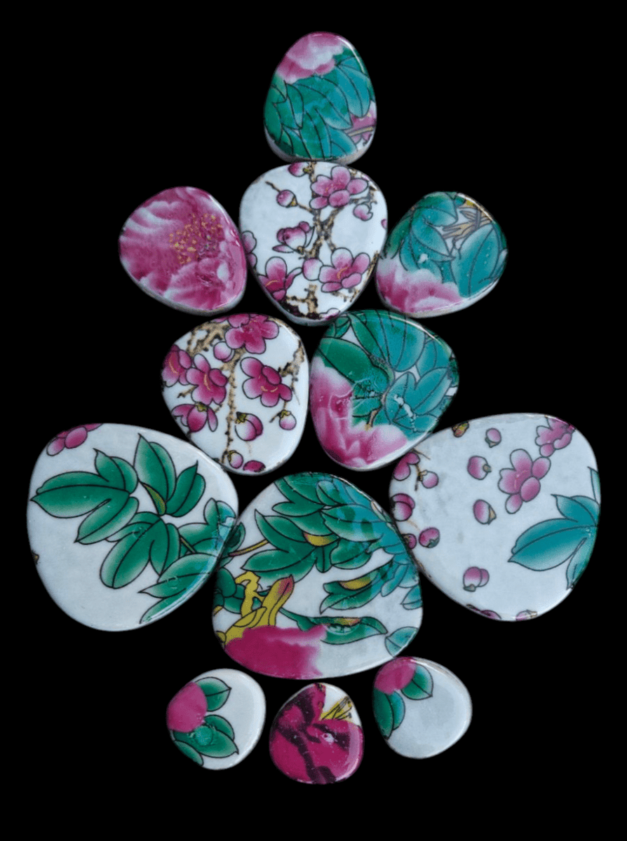 q-401-ceramic-pebbles-949058_1200x1200.png?v=1747247980