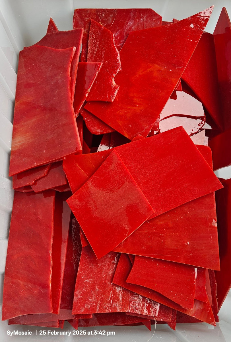 stained-glass-12-red-564876_1200x1200.jpg?v=1740562551