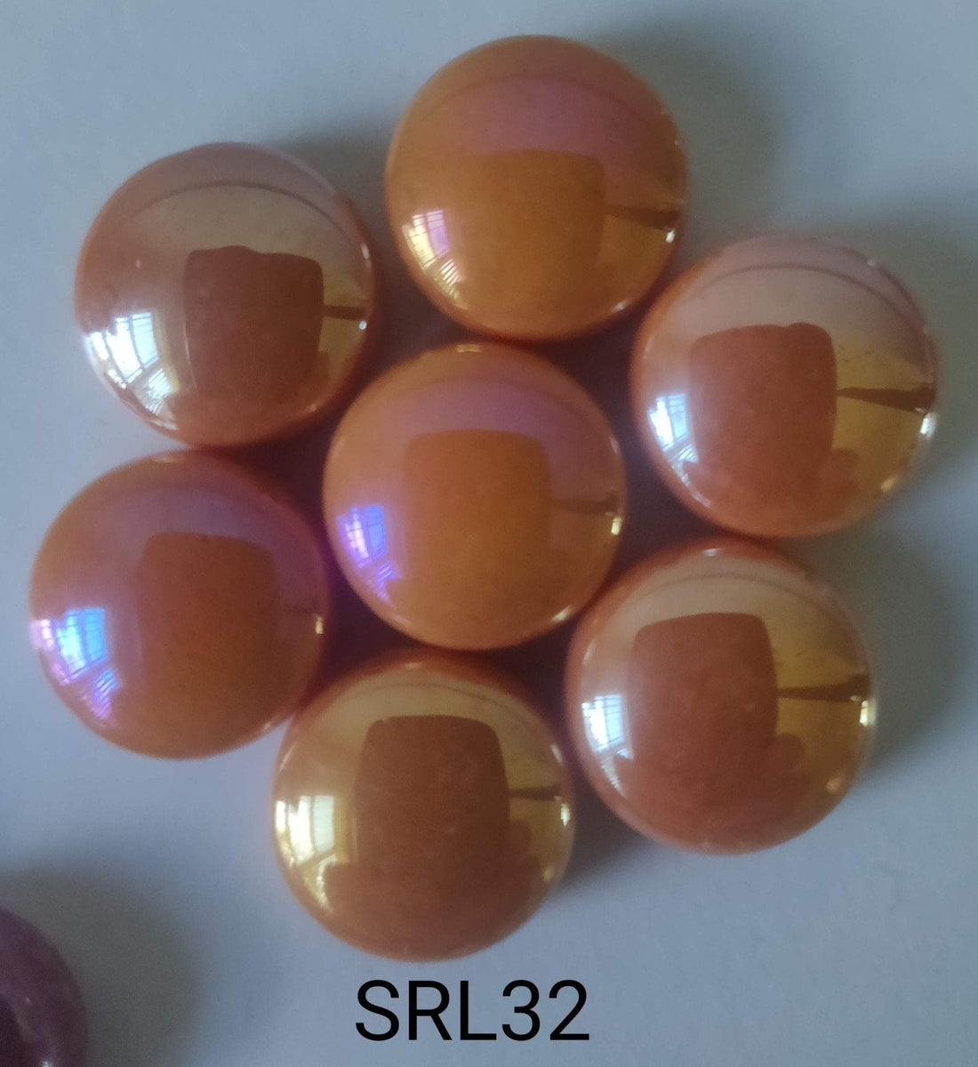 srl32-round-dots-glass-mosaic-iridised-359170_1200x1200.jpg?v=1738429645